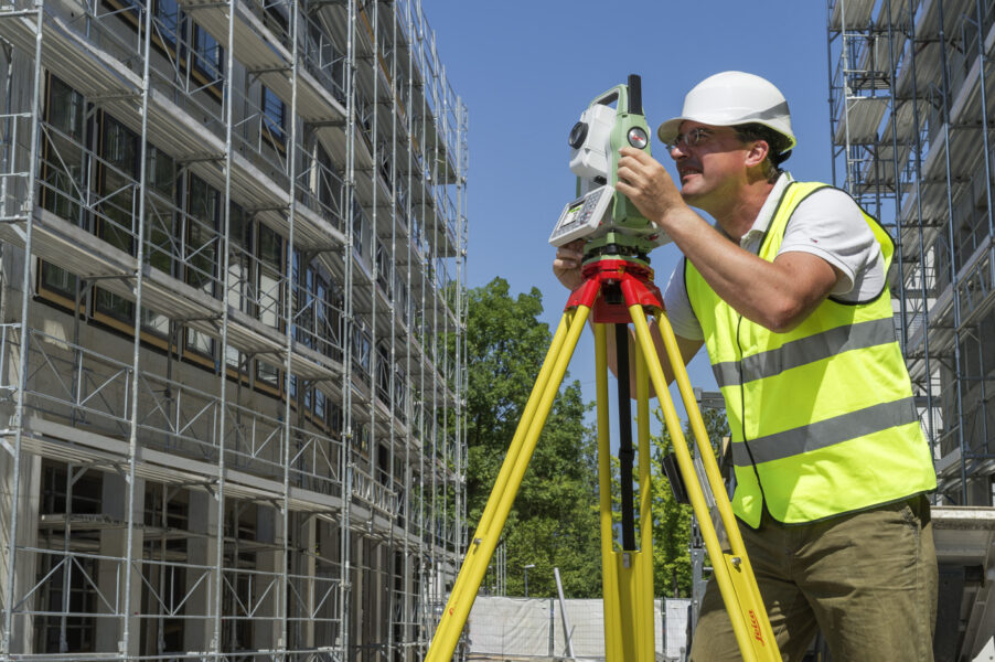 Keeping safe on site! - The Survey Association